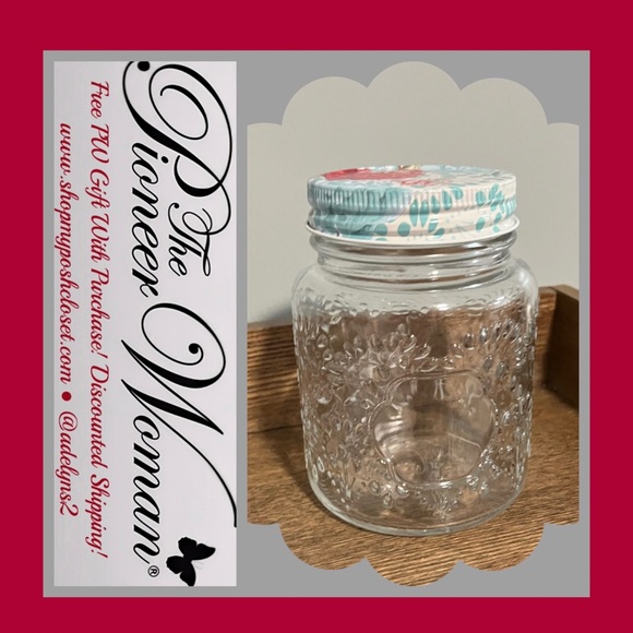 The Pioneer Woman Kitchen New Pioneer Woman Betsy Small Embossed